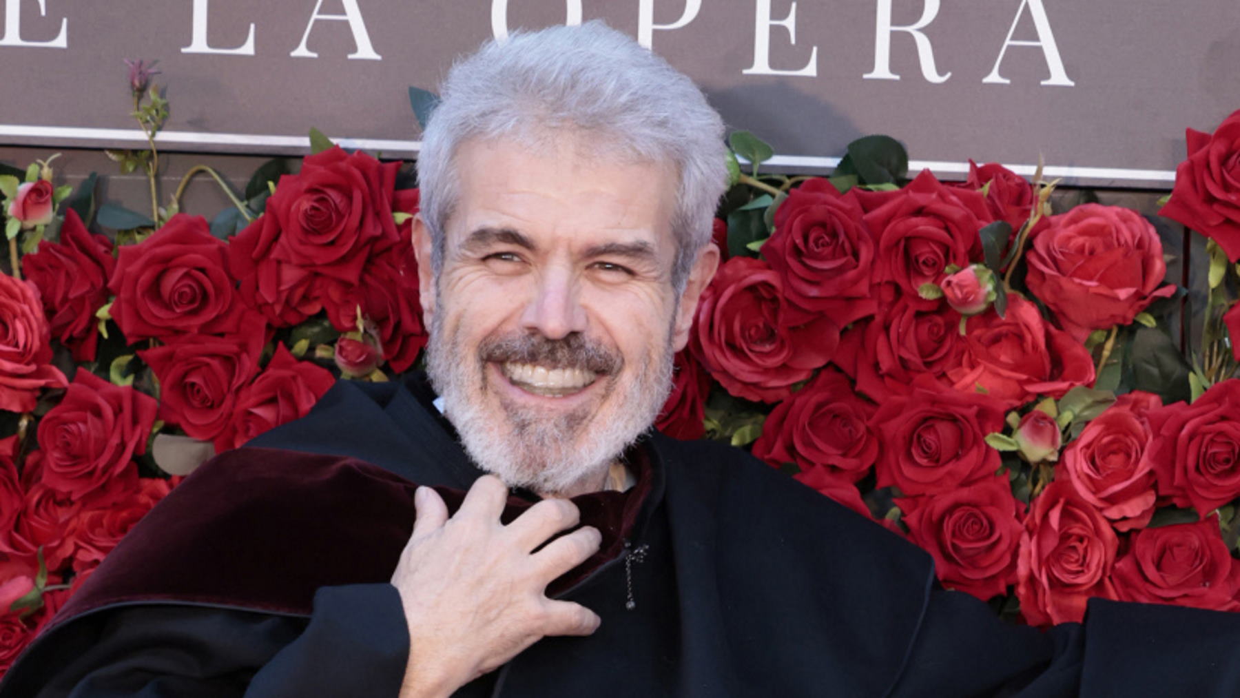 Los vestidos más impresionantes de Lorenzo Caprile se expondrán gratis ...