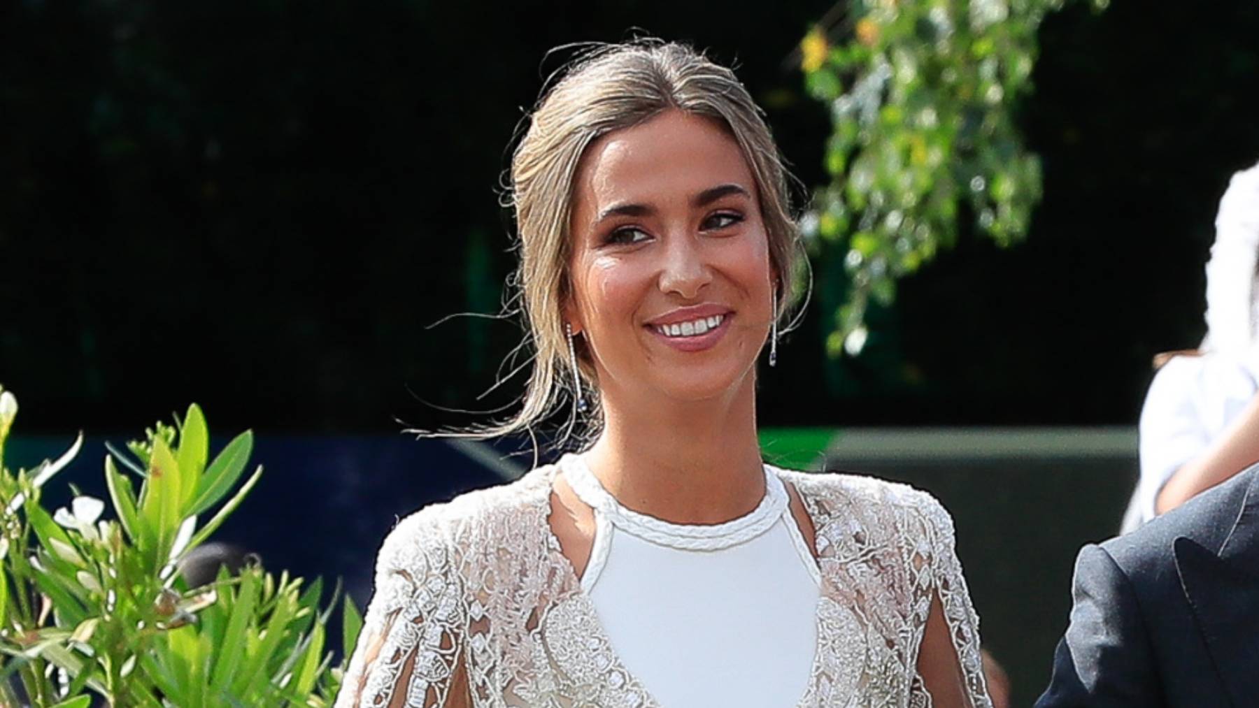 María Pombo rescata su vestido de novia para la fiesta de su 30 ...