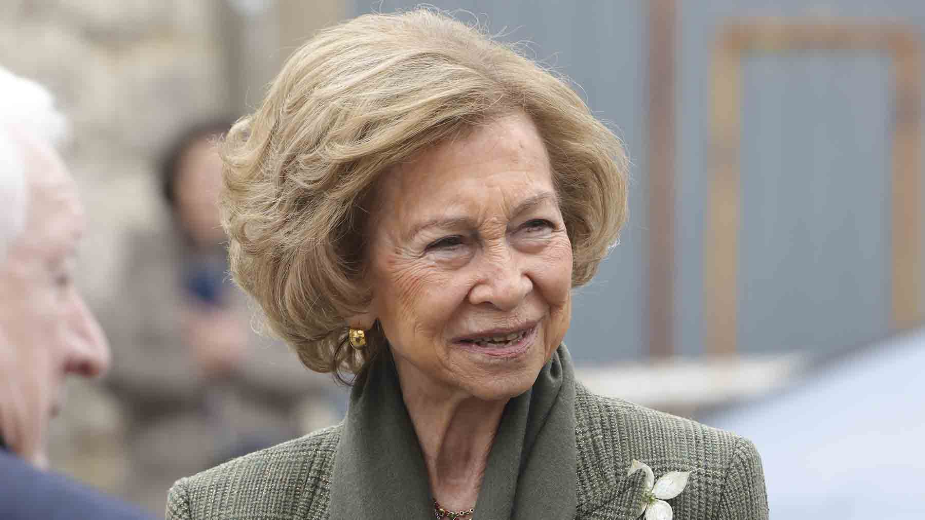 El Rey Felipe concede el toisón de oro a la Reina Sofía