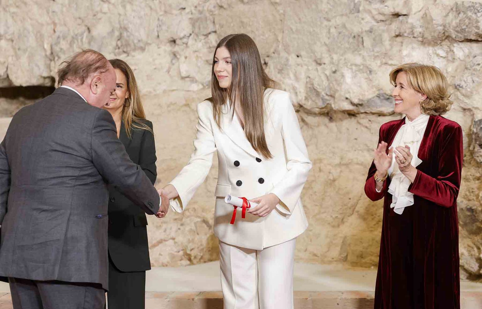 El éxito del ‘uniforme Letizia’: de Telma Ortiz a Leonor y Sofía