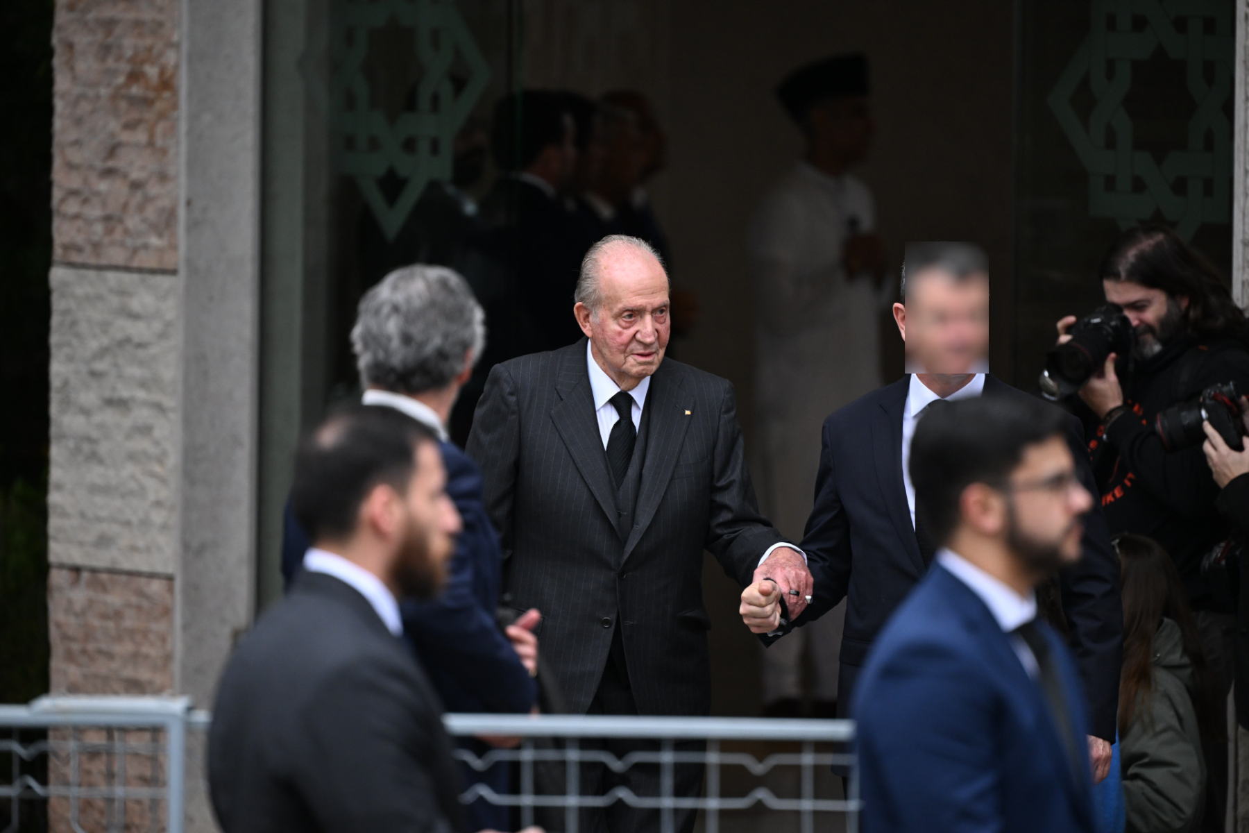 El viaje de Juan Carlos I a Lisboa para asistir al funeral de su amigo ...