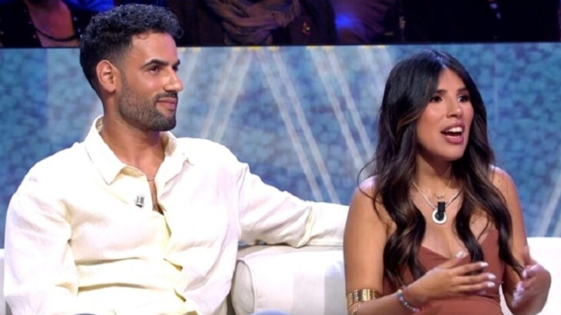 Isa Pantoja y Asraf Beno revelan si su bebé es niño o niña