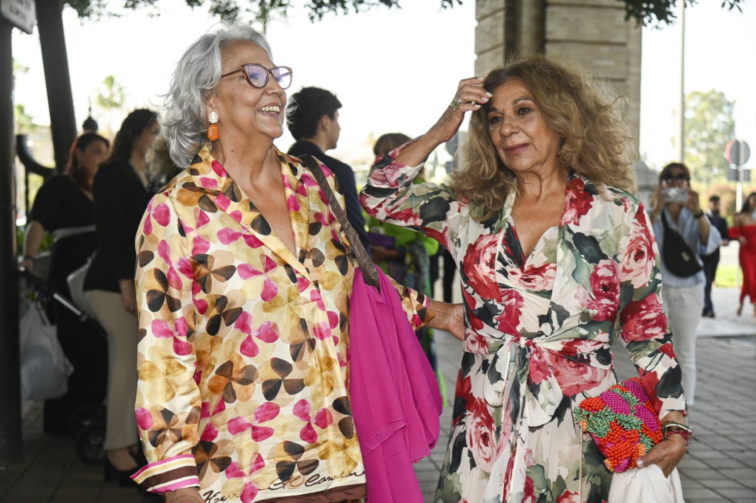 Todos los detalles y looks de la boda de Triana, hija de Charo Vega