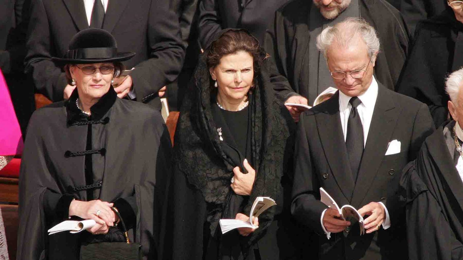 Recordamos el multitudinario funeral del Papa Juan Pablo II