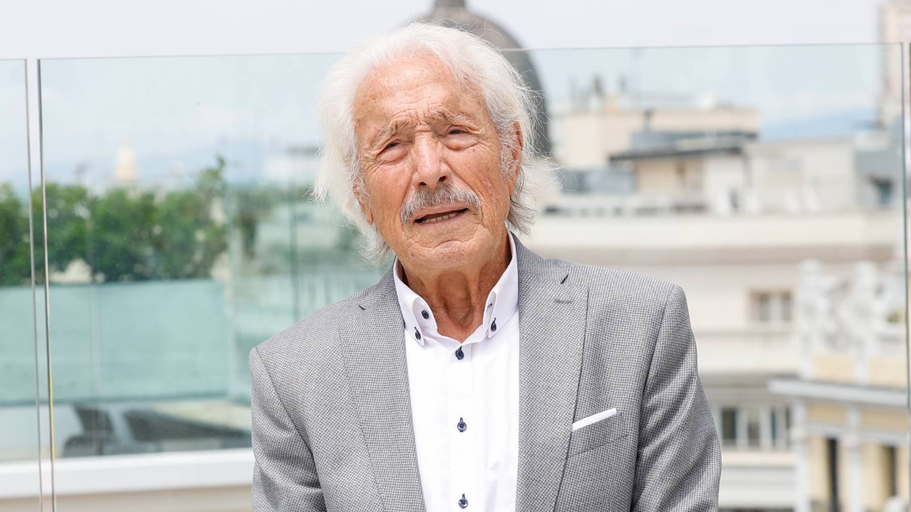 La mujer y la hija de Manolo Zarzo tienen diferencias en su tanatorio