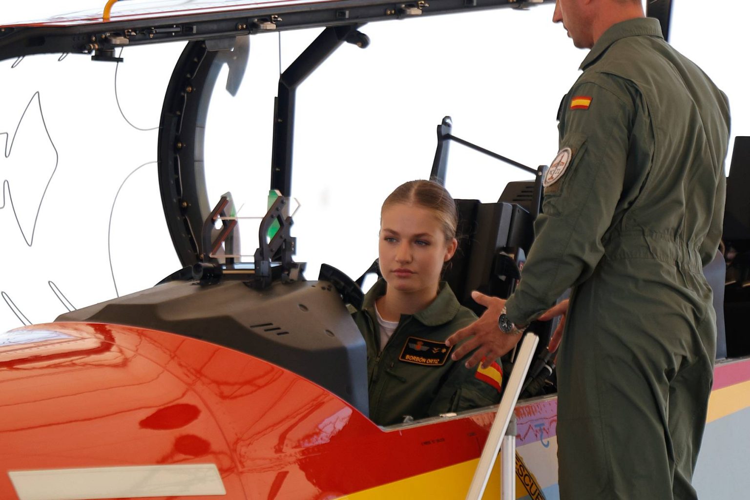 Primeras imágenes de Leonor en un avión en la Academia de San Javier