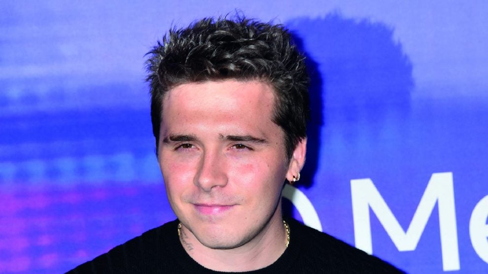 Rebeca Loos aprovecha la guerra de los Beckham para ganar dinero en España