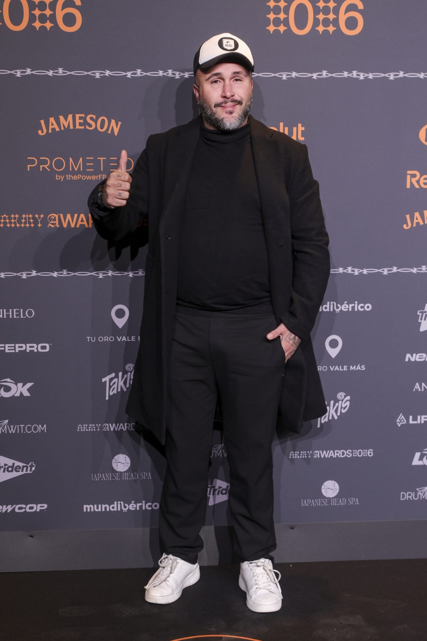 El desplante de Kiko Rivera a Jessica Bueno durante la alfombra roja de ...