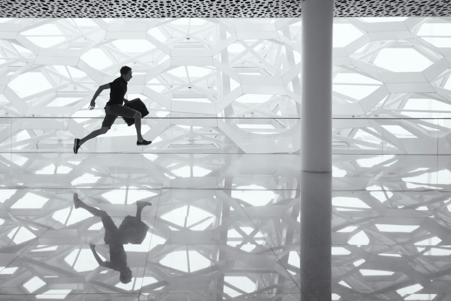 Psychology reveals the meaning of someone who is always being late