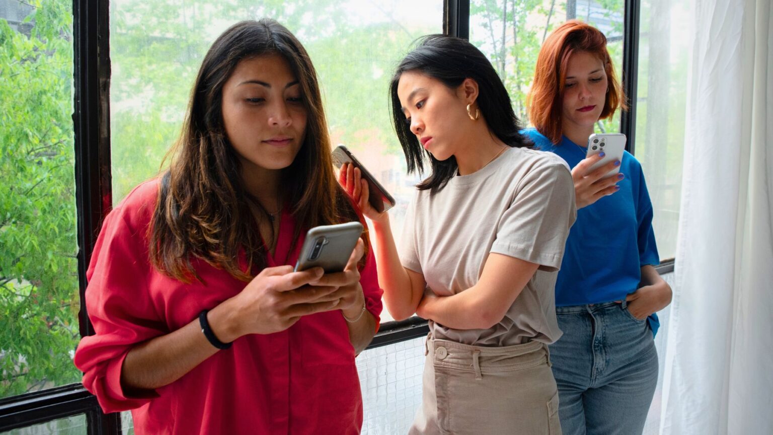 If someone brings up these conversation topics, they may lack social ...