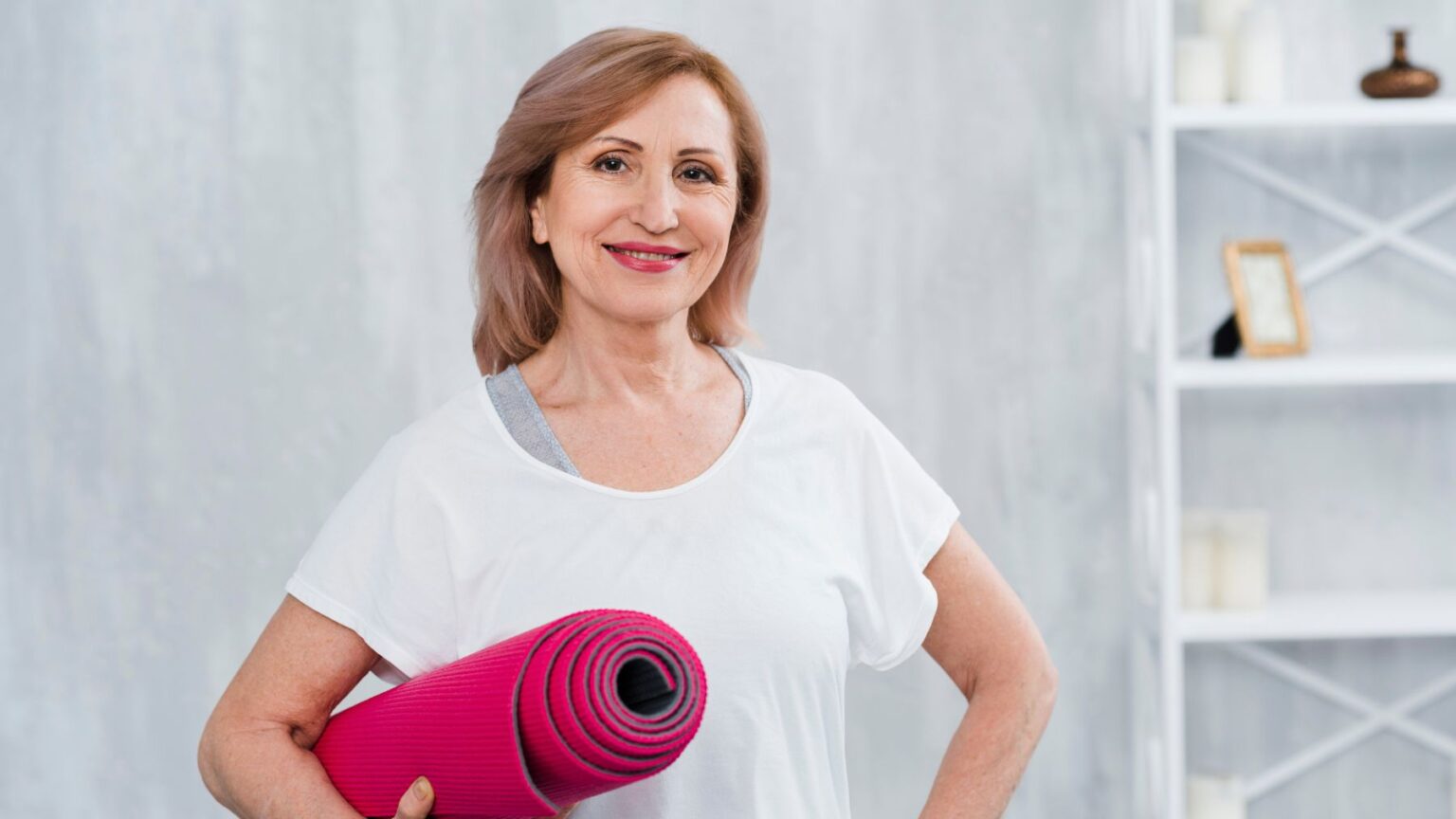 The daily habit women over 50 should follow every morning before 9 AM ...