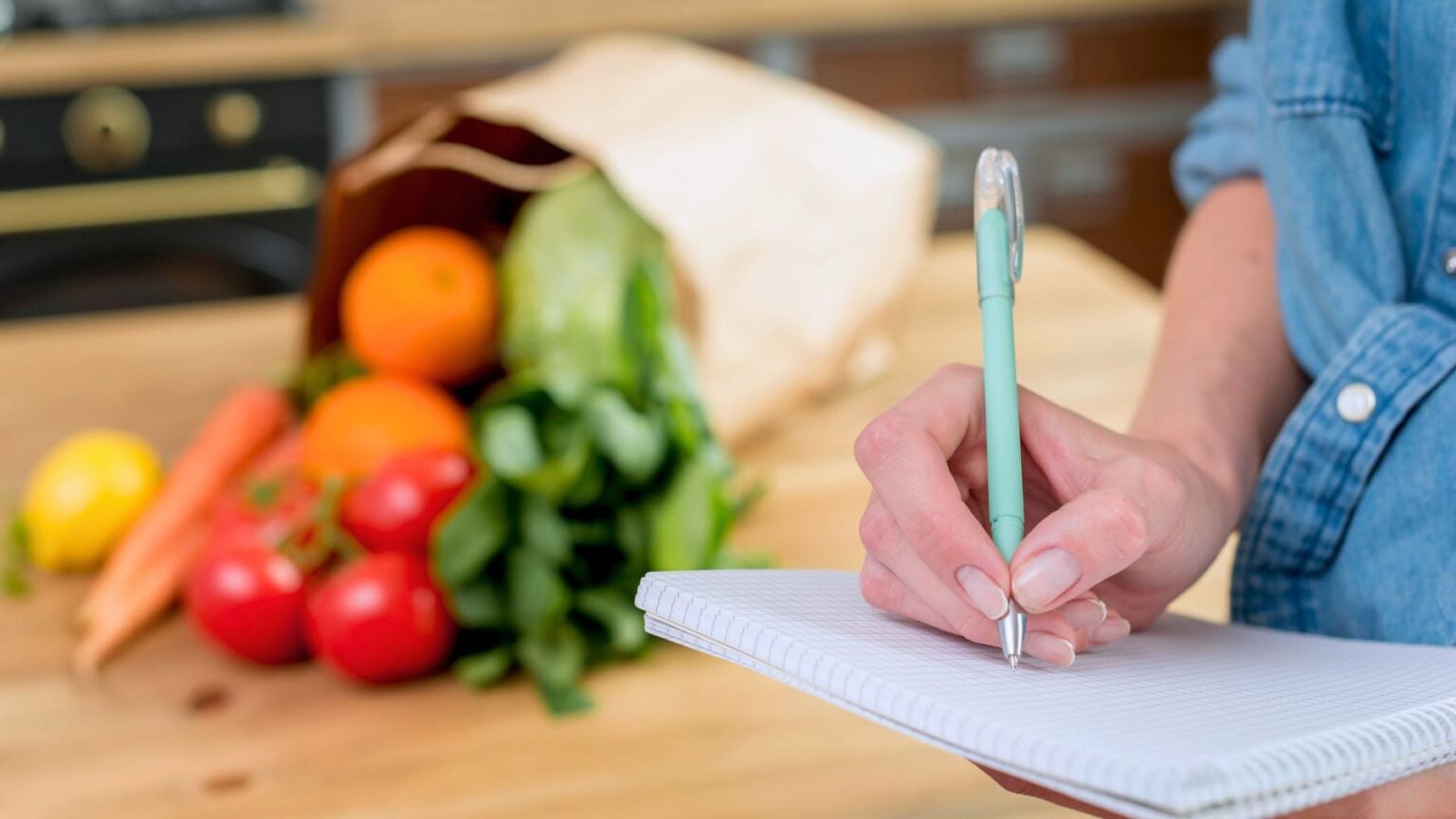 Those who still use paper for shopping lists instead of apps often ...