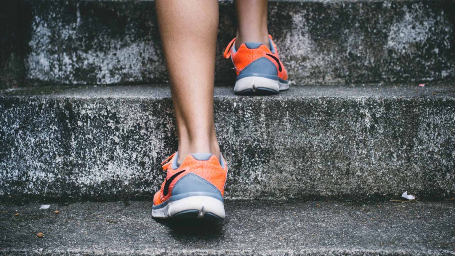 The at-home exercise being called perfect after 65 which improves the ...