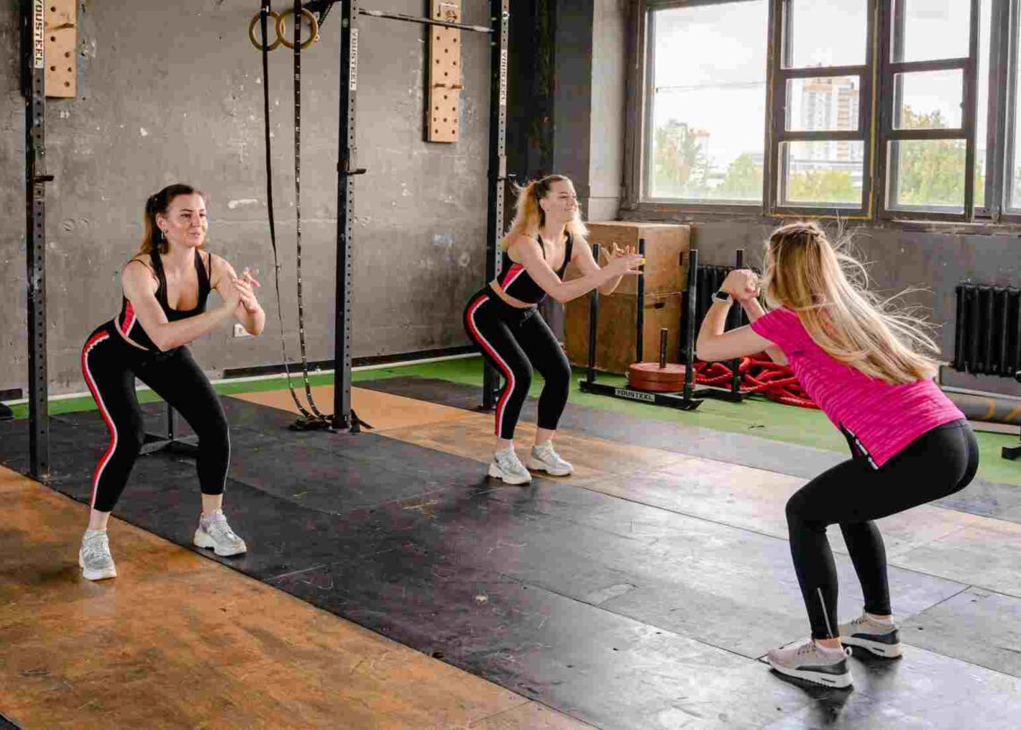 Goblet squat: cómo hacer la sentadilla con peso que debes incluir en tu ...