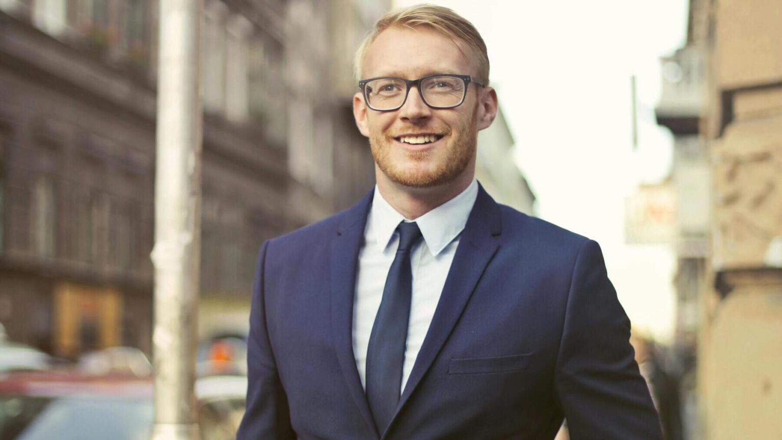 ¿Qué significa cuando una persona camina siempre muy erguida? La ...