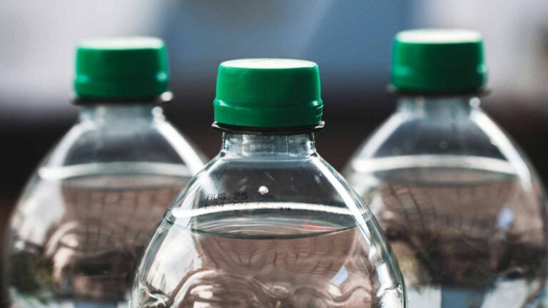 California gives plastic producers until 2032 to fix packaging, but the ...