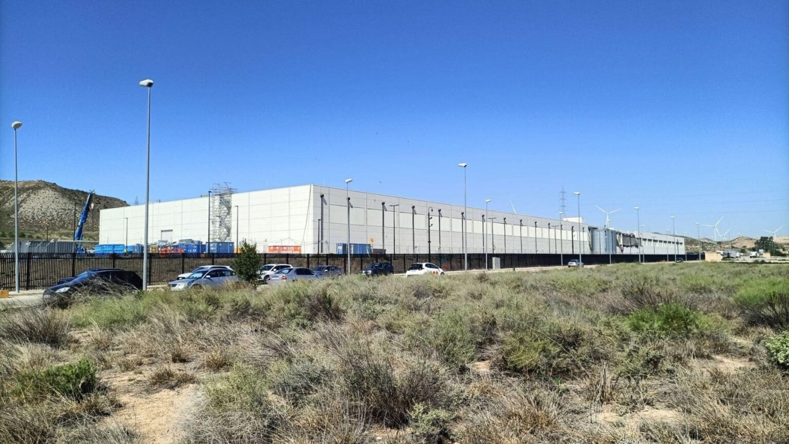 Los centros de datos no solo consumen energía, también generan calor, y ...